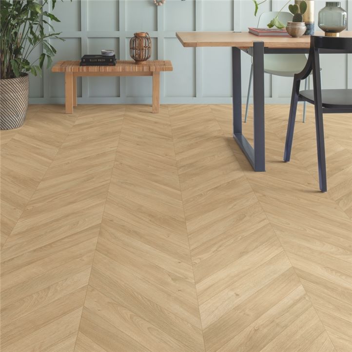 Roble medium chevron Impressive Patterns - Quick Step Madrid